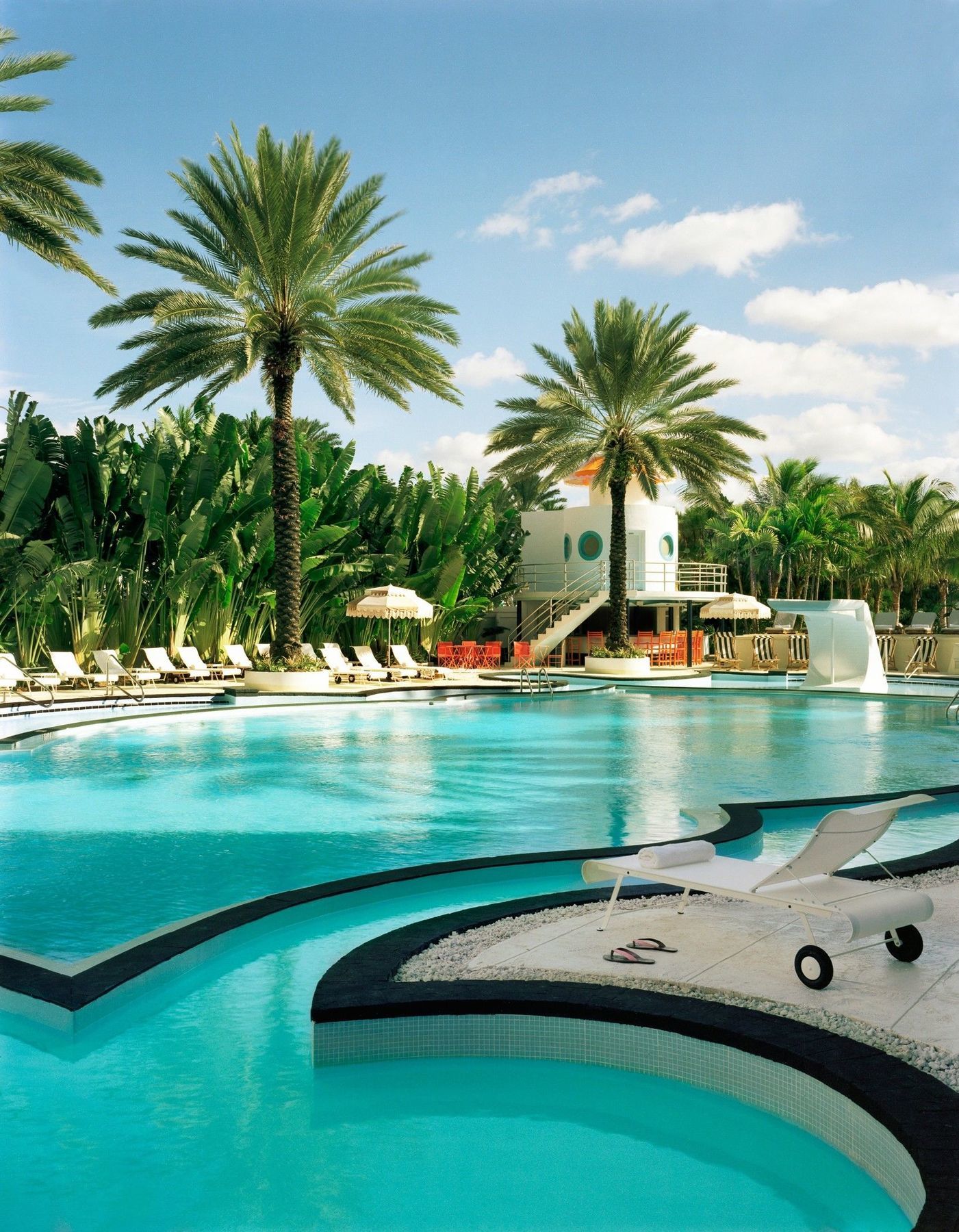 THE RALEIGH HOTEL MIAMI BEACH